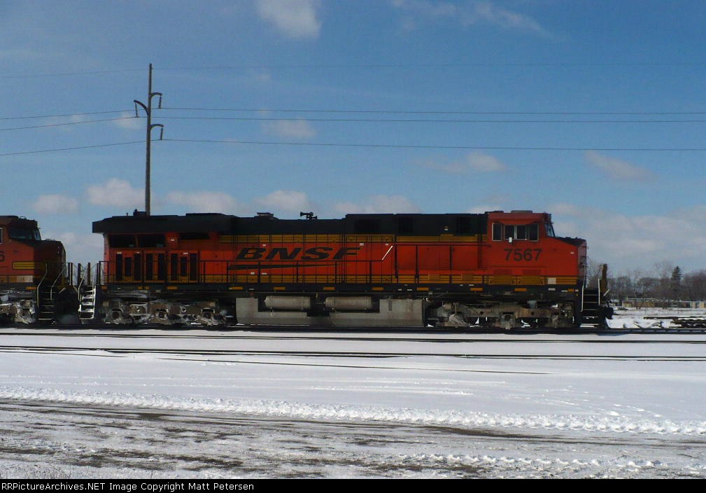 BNSF 7567